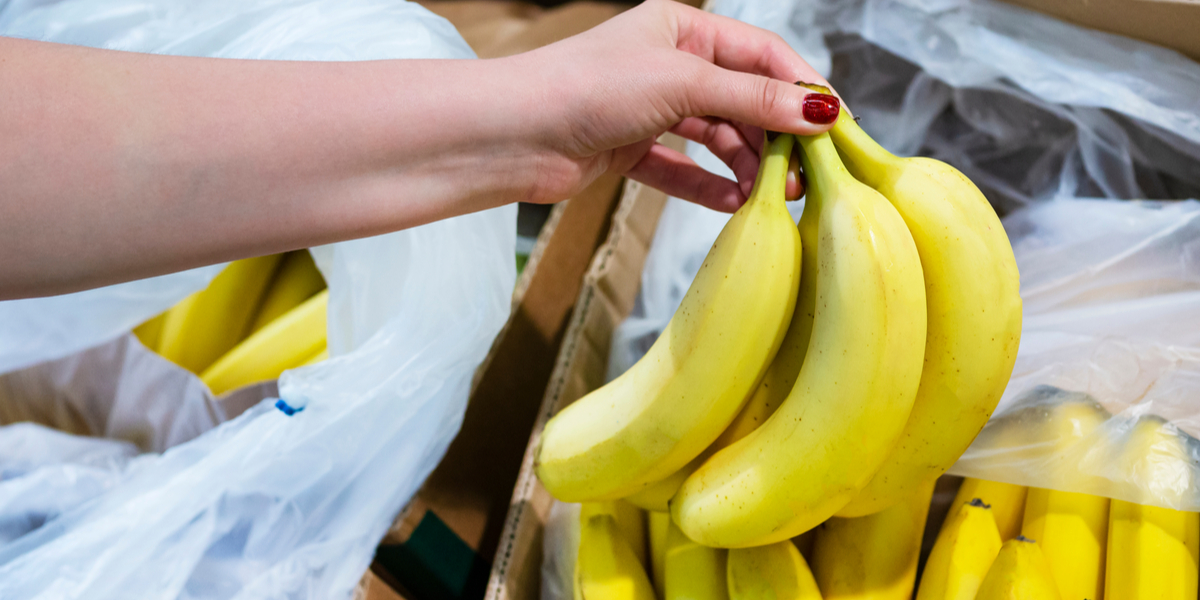 Disse 5 ting bør du aldrig spise sammen med en banan