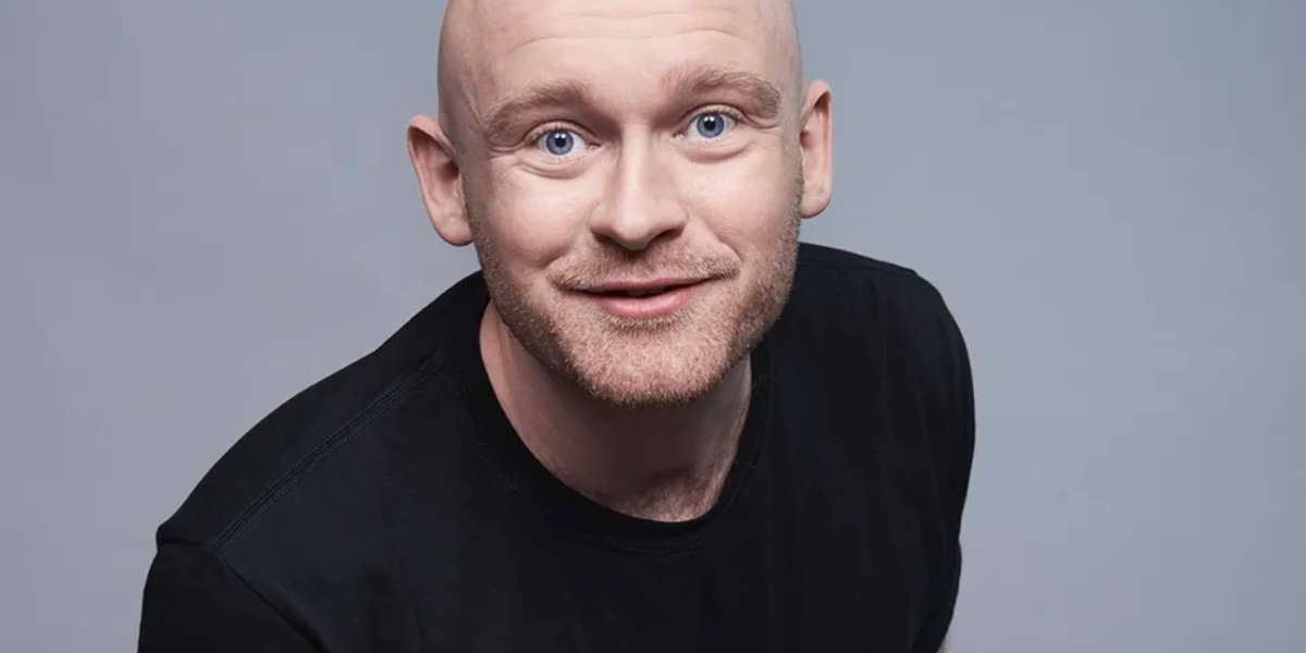 Komiker Mark le Fêvre deler lykkelig nyhed